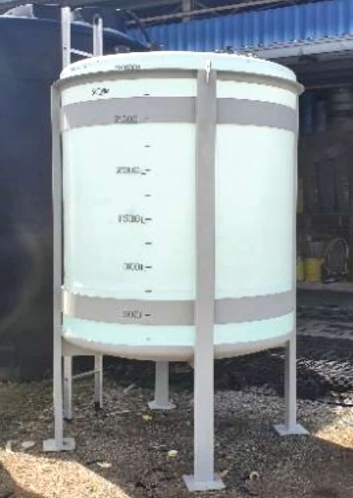 Conical Tank with Mixer Support - Rotomas